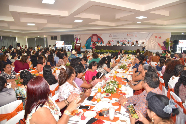 Con un convivio, celebran SNTE y SEDUC a educadoras y educadores del ...